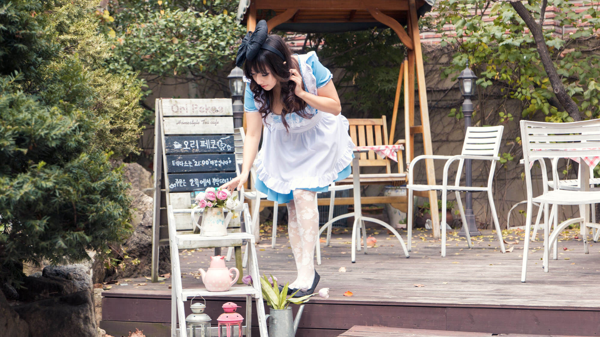 Cosplay in Korea: Tea Party with Alice – Seoul Searching