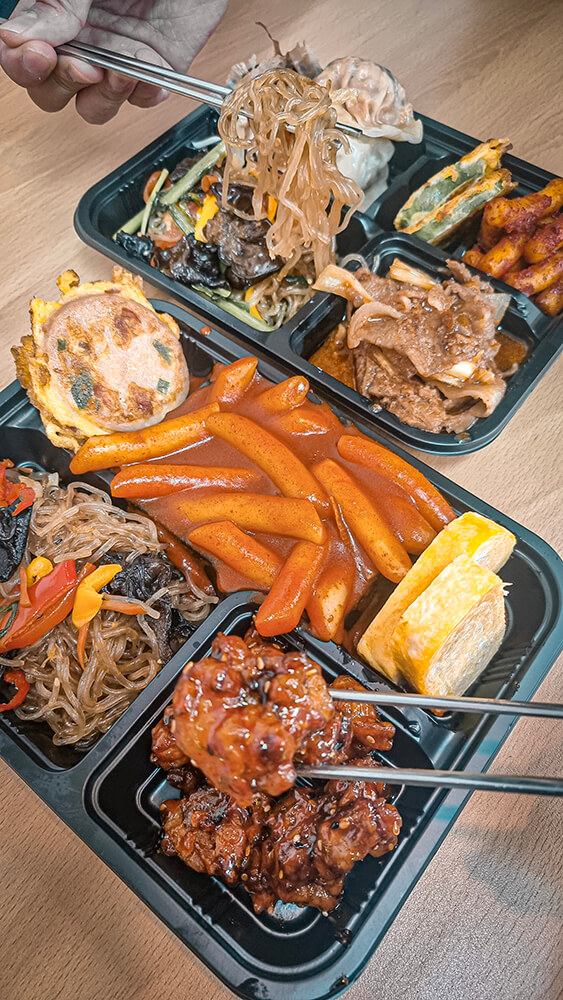 Tongin Market: Old-School Korean Eats – Seoul Searching