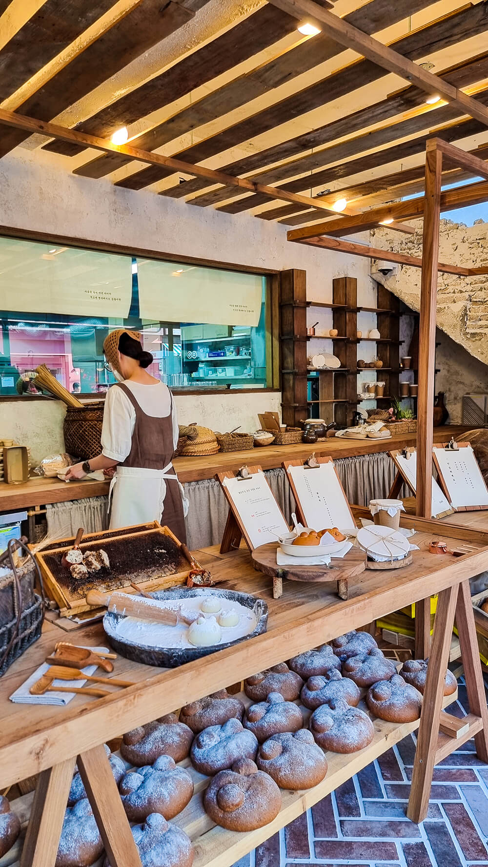 Dalim Bread in Seongsu: Un-BEARably Cute and Delicious – Seoul Searching
