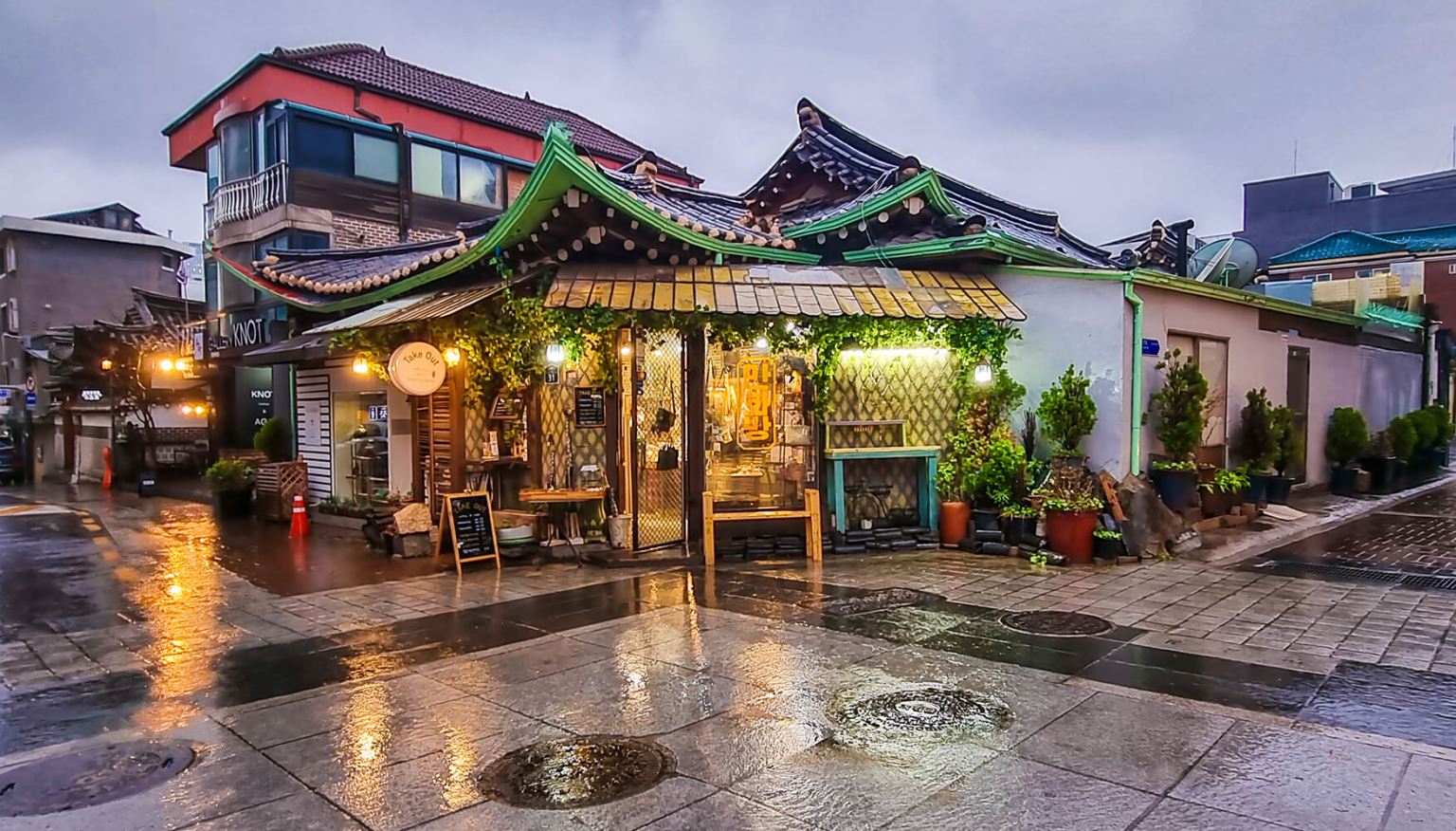 5 Tips for Visiting Cafe Pokpo – Seoul Searching